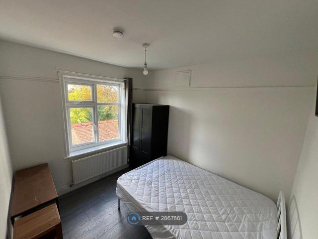Birchfields Road, Manchester M14, Room to rent, £650 pcm | PrimeLocation