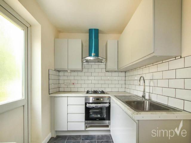 Birchway, Hayes, Middlesex 3 bed house to rent £2,250 pcm £519 pw