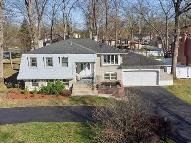 Birchwood Ct, Cherry Hill, Home For Sale