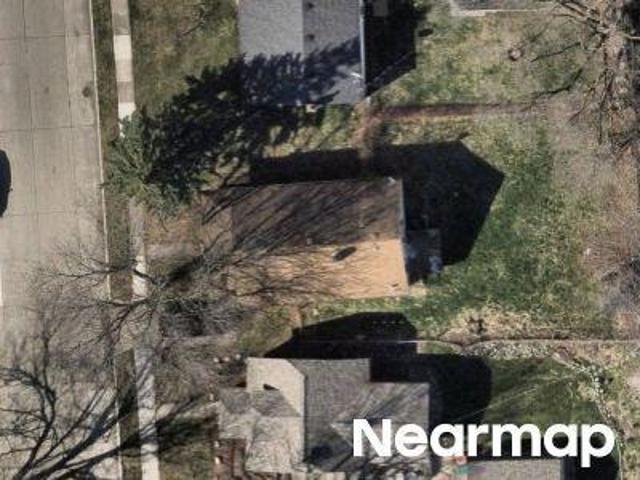 Birchwood Ave