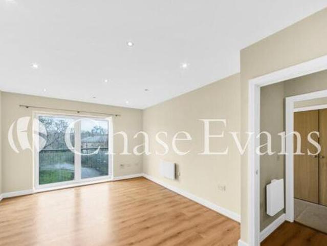Birchwood Avenue, Cherrywood Lodge, Hither Green, 1 Bedroom Flat