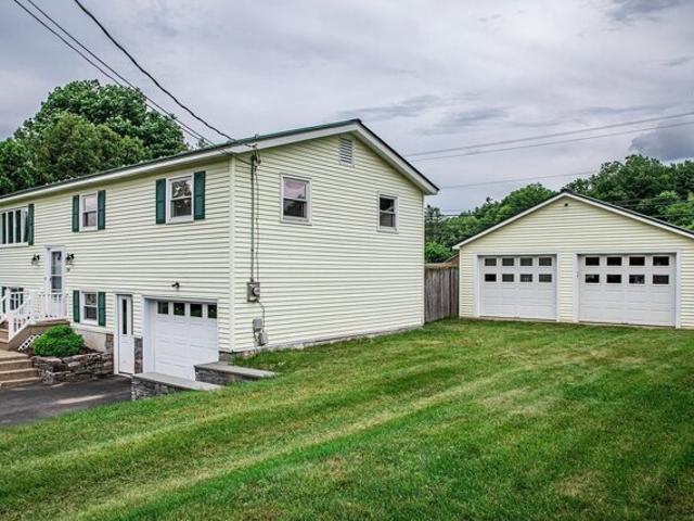 Birchwood Dr, Colchester, Home For Sale