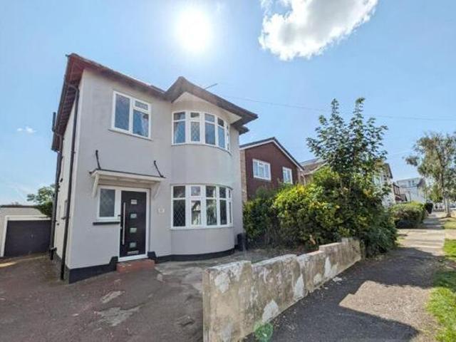 Birchwood Drive, Leigh on sea, 3 Bedroom Detached