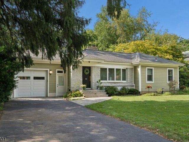 Birchwood Knls, Lawrence Township, Home For Sale