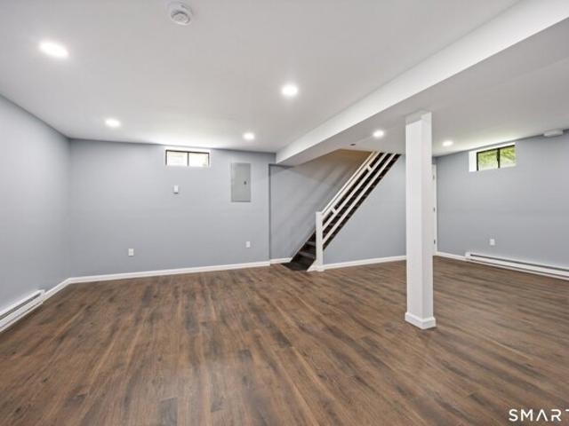 Birchwood St, Waterbury, Home For Sale