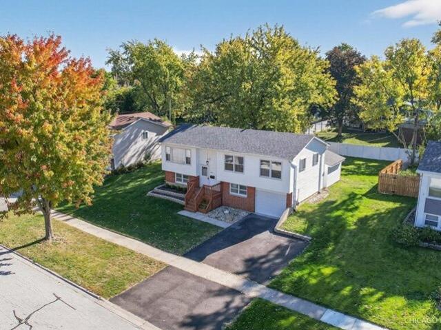 Birchwood Pkwy, Woodridge, Home For Sale
