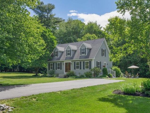 Birchwood Ter, North Yarmouth, Home For Sale