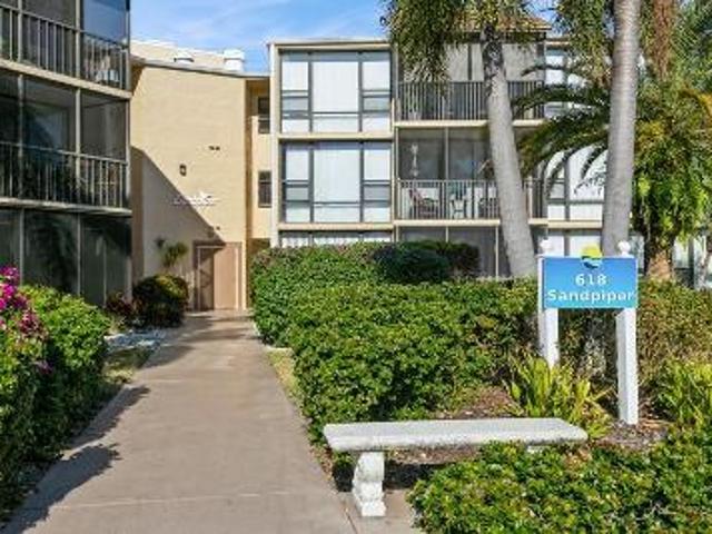 Bird Bay Dr S Apt 206