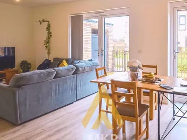Bird Close, Highgate, B12 9AP, United Kingdom | 3 bed townhouse for rent #167580238 | Rentberry