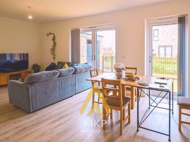 BirdClose copy, Birmingham B12 3 bed terraced house to rent £1,950 pcm £450 pw