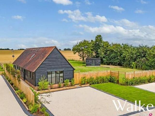 Birds Green, Willingale, 3 Bedroom Detached
