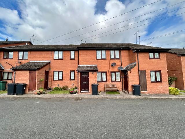 Birds Meadow, Brierley Hill DY5, 2 bed maisonette to rent, £900 pcm | PrimeLocation