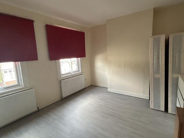 Birkbeck Road, London N17, 4 bed shared accommodation to rent, £900 pcm | PrimeLocation