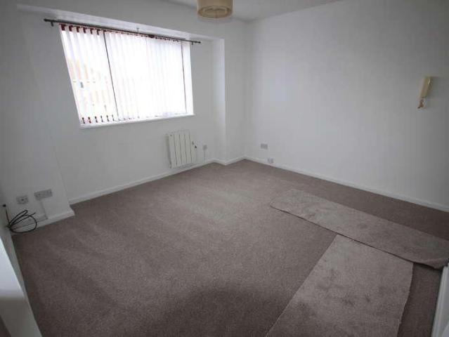 Birkdale Avenue, Burton Upon Trent, Branston, DE14