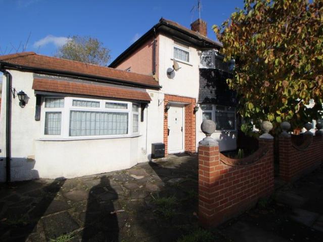Birkdale Road, London SE2, Room to rent, £800 pcm | PrimeLocation