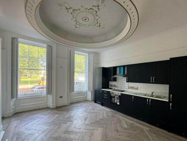 Birkenhead, Hamilton Square, Wirral, 2 Bedroom Apartment