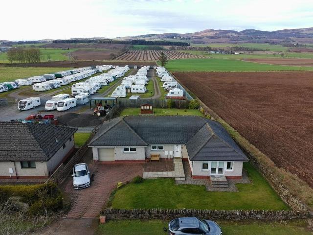 Birkhill, Dundee DD2, 3 bed detached bungalow to rent, £1,650 pcm | PrimeLocation