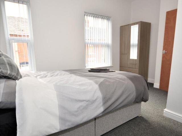 Birks Street, Stoke On Trent ST4, Room to rent, £600 pcm | PrimeLocation