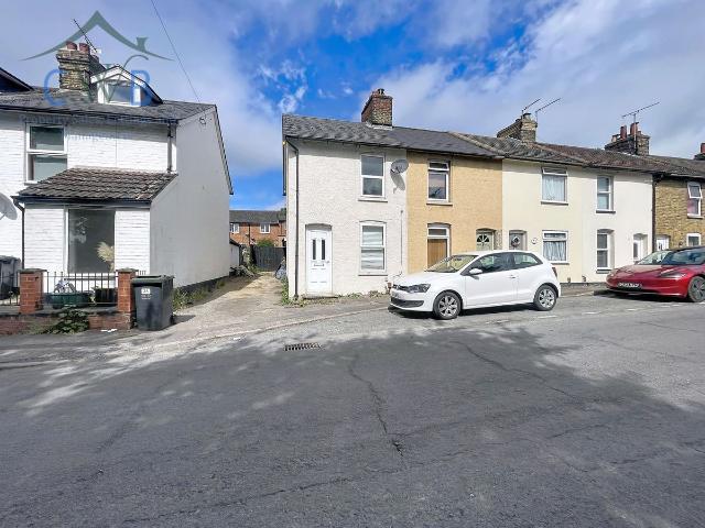 Birling Road, Snodland ME6, 2 bed property to rent, £1,250 pcm | PrimeLocation