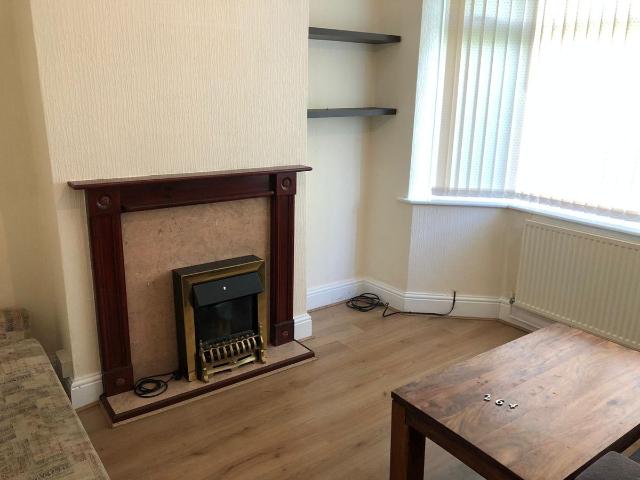 Birmingham New Road, Wolverhampton WV4, 4 bed semi detached house to rent, £1,200 pcm | PrimeLocation