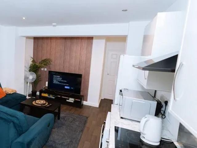 Birmingham, B18 6BP, United Kingdom | 3 bed apartment for rent #166245378 | Rentberry