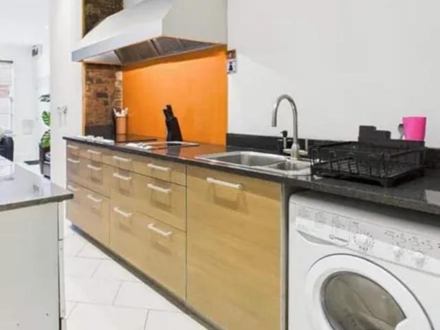 Birmingham, B3 1TR, United Kingdom | 2 bed apartment for rent #168052801 | Rentberry