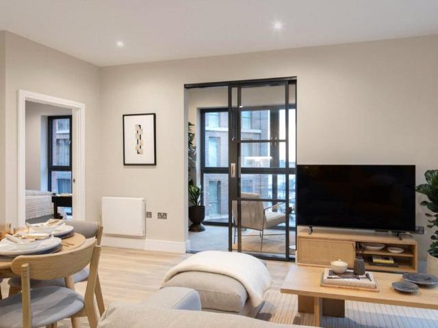 Birmingham City, Birmingham B5 3 bed apartment to rent £3,095 pcm £714 pw