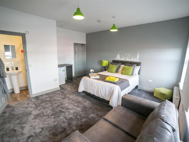 Birmingham Road, Dudley DY1, Room to rent, £650 pcm | PrimeLocation