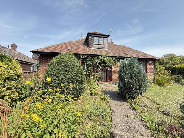 Birmingham Road, Walsall WS5, 3 bed detached bungalow to rent, £1,250 pcm | PrimeLocation