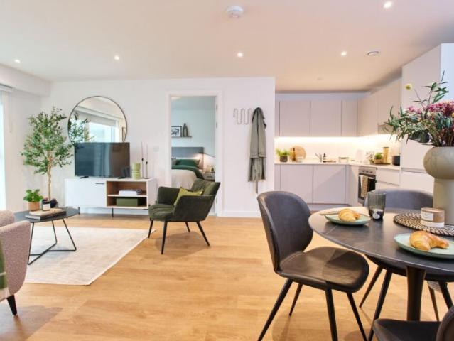 Birmingham, UK B1, 2 bed flat to rent, £1,500 pcm | PrimeLocation