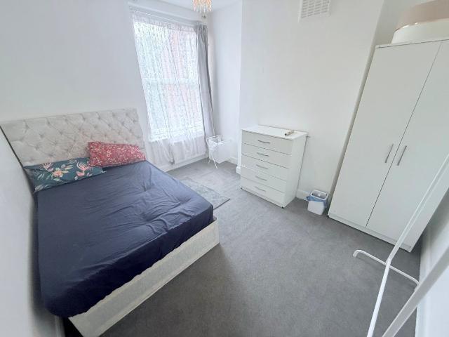 Birnam Road, Finsbury Park N4, Room to rent, £899 pcm | PrimeLocation