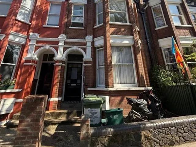 Birnam Road, London, N4 3LQ, United Kingdom | Room for rent #165748546 | Rentberry