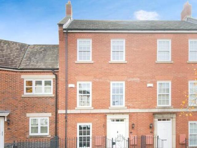 Birstall, Palmer Square, Leicester, 4 Bedroom Town