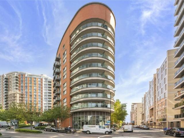 Biscayne Avenue, London E14, 1 bed flat to rent, £1,850 pcm | PrimeLocation