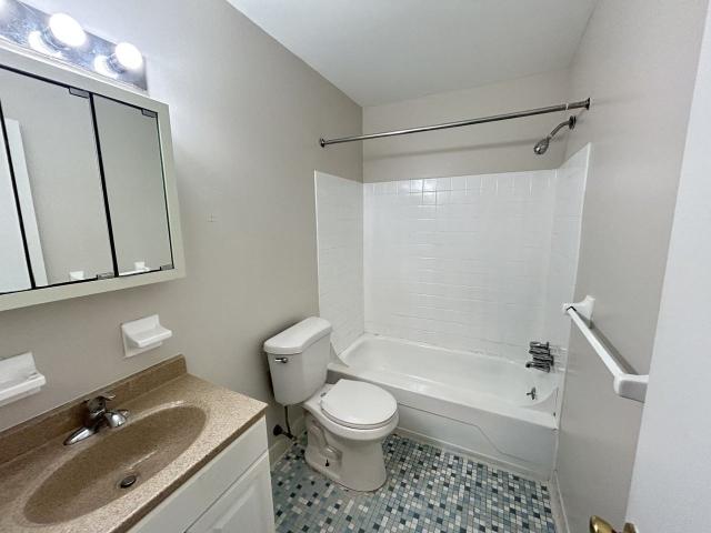 Bishop Hill Apartments 1 Bedroom Apartment for Rent at 151 S Bishop Ave, Aldan, PA 19018 Clifton Heights