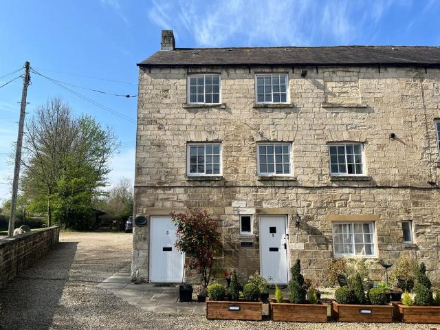 Bishop Monkton, Harrogate, North. 3 bed flat to rent £1,050 pcm £242 pw