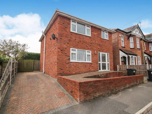 Bishop Road, Bournemouth BH9, 4 bed detached house to rent, £2,500 pcm | PrimeLocation