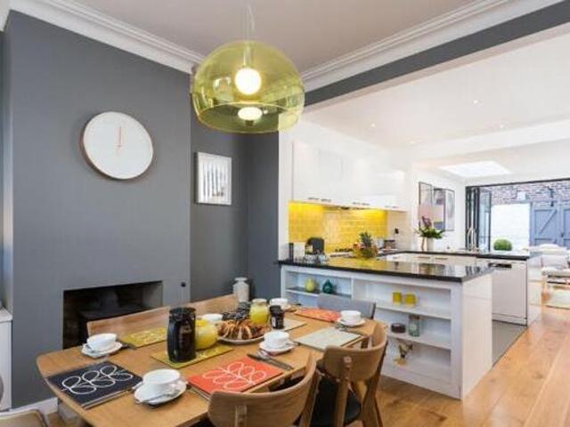 Bishopgate Street, York, 2 Bedroom Terraced