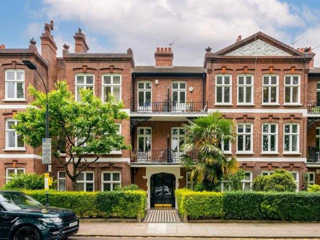 Bishops Mansions, London SW6 2 bed flat to rent £3,400 pcm £785 pw