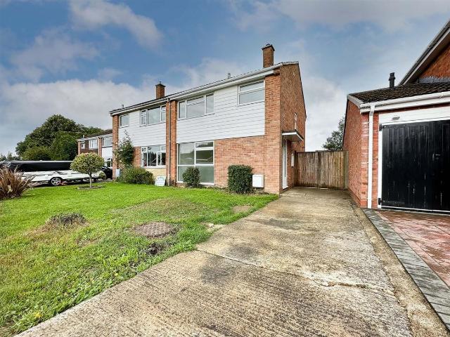 Bishops Cleeve, Cheltenham GL52, 3 bed semi detached house to rent, £1,450 pcm | PrimeLocation