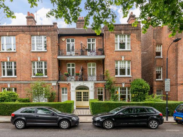 Bishops Park Road, SW6, London