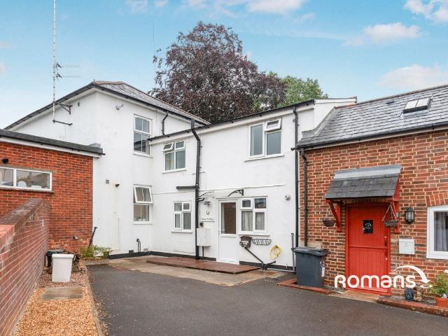 Bishops Road, Farnham, Surrey GU9, 1 bed terraced house to rent, £1,150 pcm | PrimeLocation