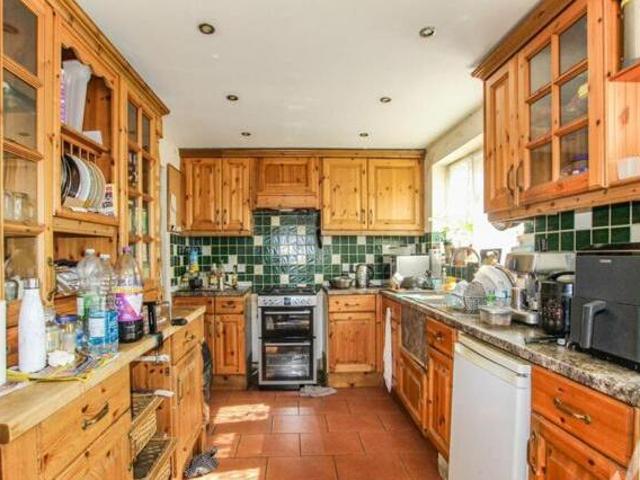 Bishops Road,hayes,3 Bedroom House