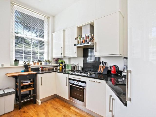 Bishops Way, Bethnal Green E2, 1 bed flat to rent, £2,100 pcm | PrimeLocation