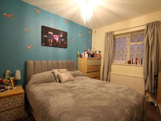 Bisley, Woking GU24, 3 bedroom property to rent 50214552 | PrimeLocation