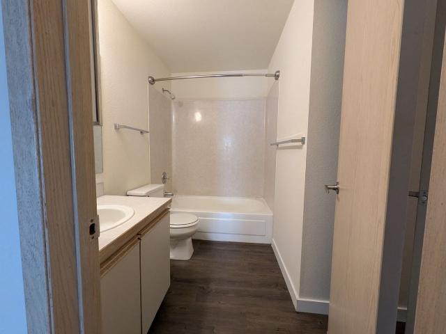 Bismark 1 Bedroom Apartment for Rent at 117 20th Ave E, Seattle, WA 98112 Stevens