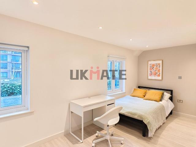 Bisson Road, London E15, Room to rent, £1,559 pcm | PrimeLocation