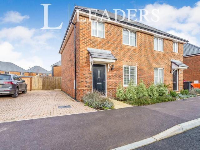 Bittern Way, PO20 3 bed semi detached house to rent £1,695 pcm £391 pw