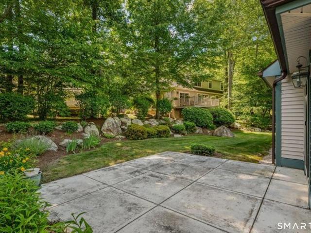 Bittersweet Ln Unit,east Lyme, Condo For Sale
