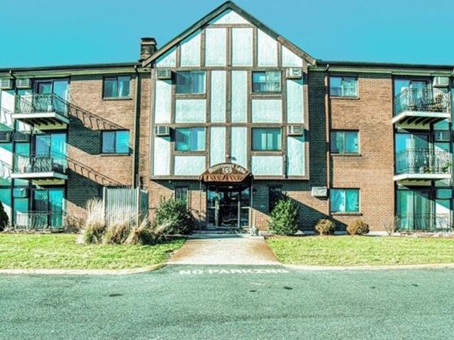 Bittersweet Ln Apt,randolph, Condo For Sale